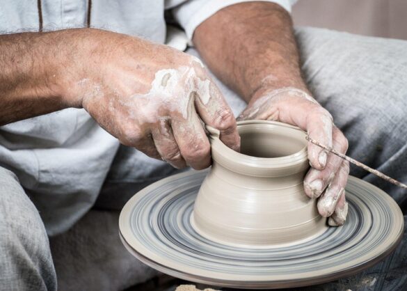 Innovative Pottery Wheel Throwing Ideas for Beginners in Pottery Class